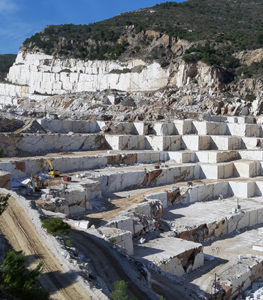 ΜΑΡΜΑΡΑ ΧΑΤΖΑΚΗΣ, ΕΛΛΗΝΙΚΑ ΜΑΡΜΑΡΑ